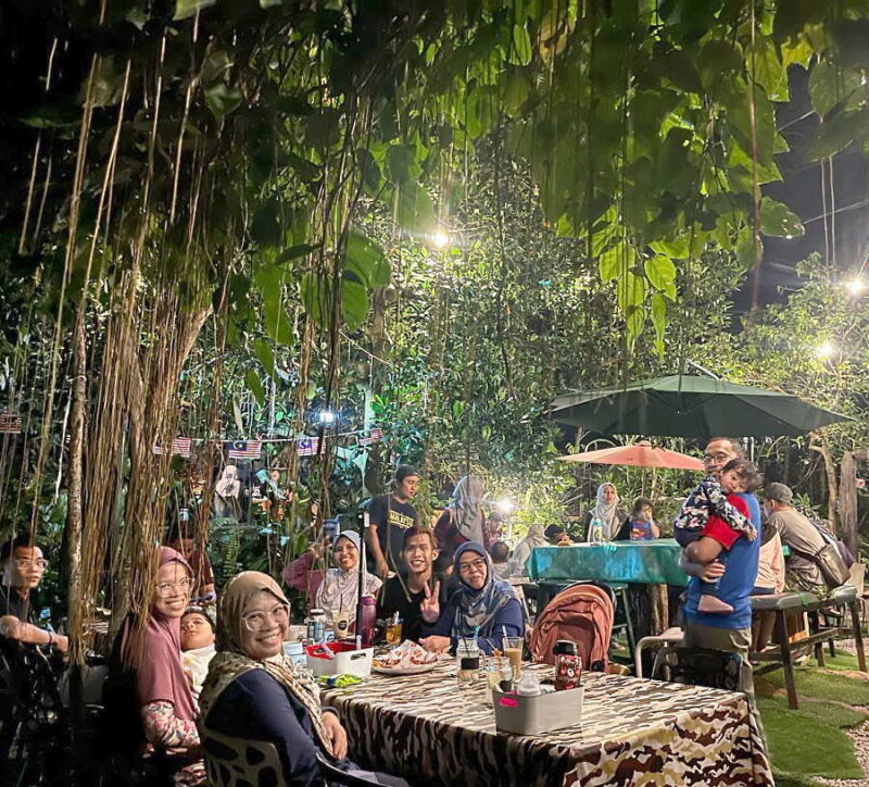 14 Tempat Makan Malam Best di Port Dickson (Sedap & Viral) - Jomjalan